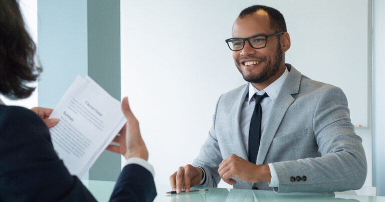 Headhunter: o que é, para que serve e como se tornar um? - Think Work LabThink Work Lab